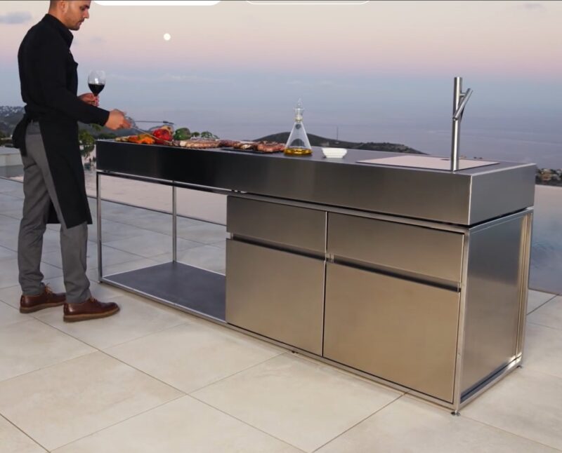 Custom Outdoor Kitchen Stainless Steel BBQ Grill | BBQ Island