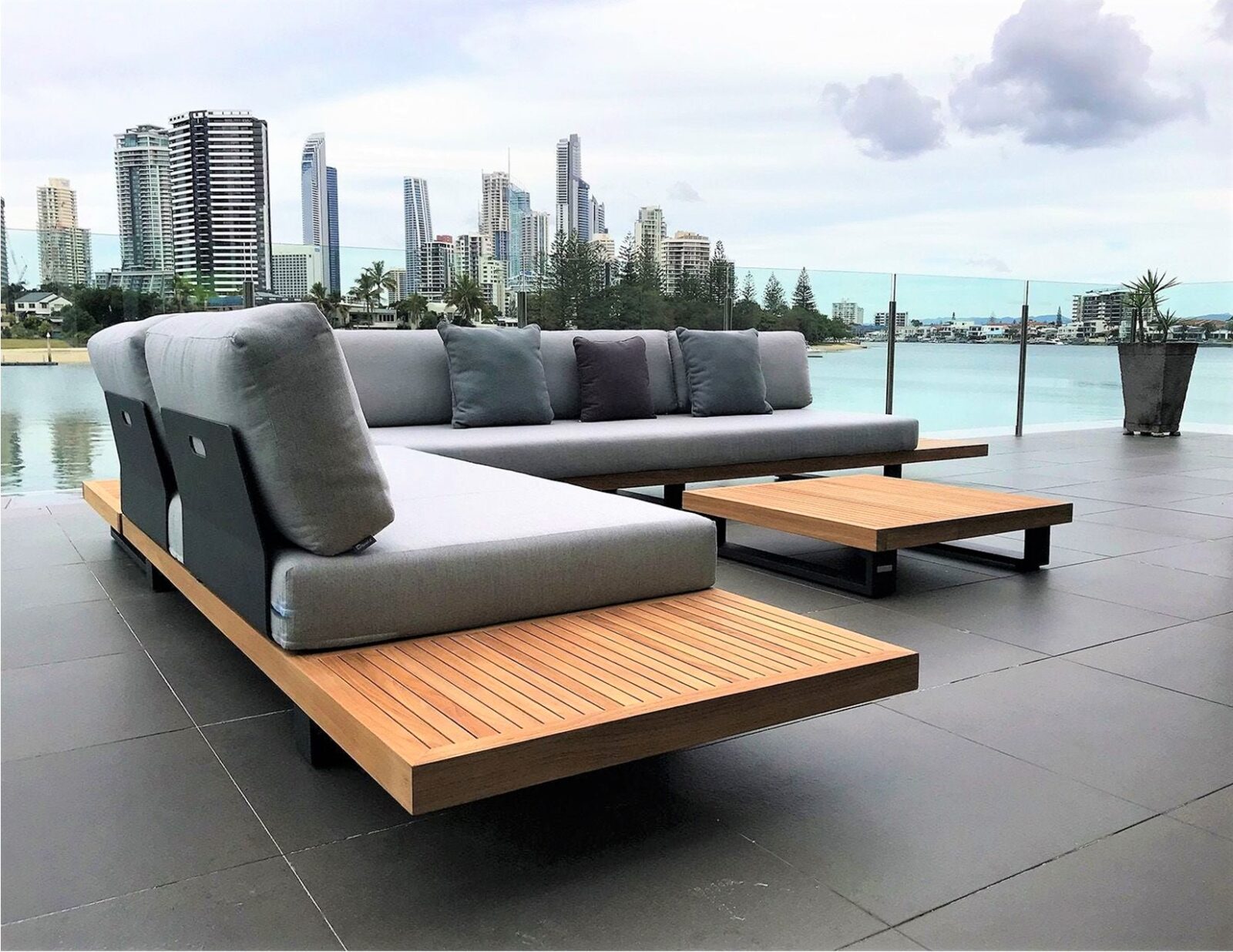 Aron Luxury Sectional Sofa